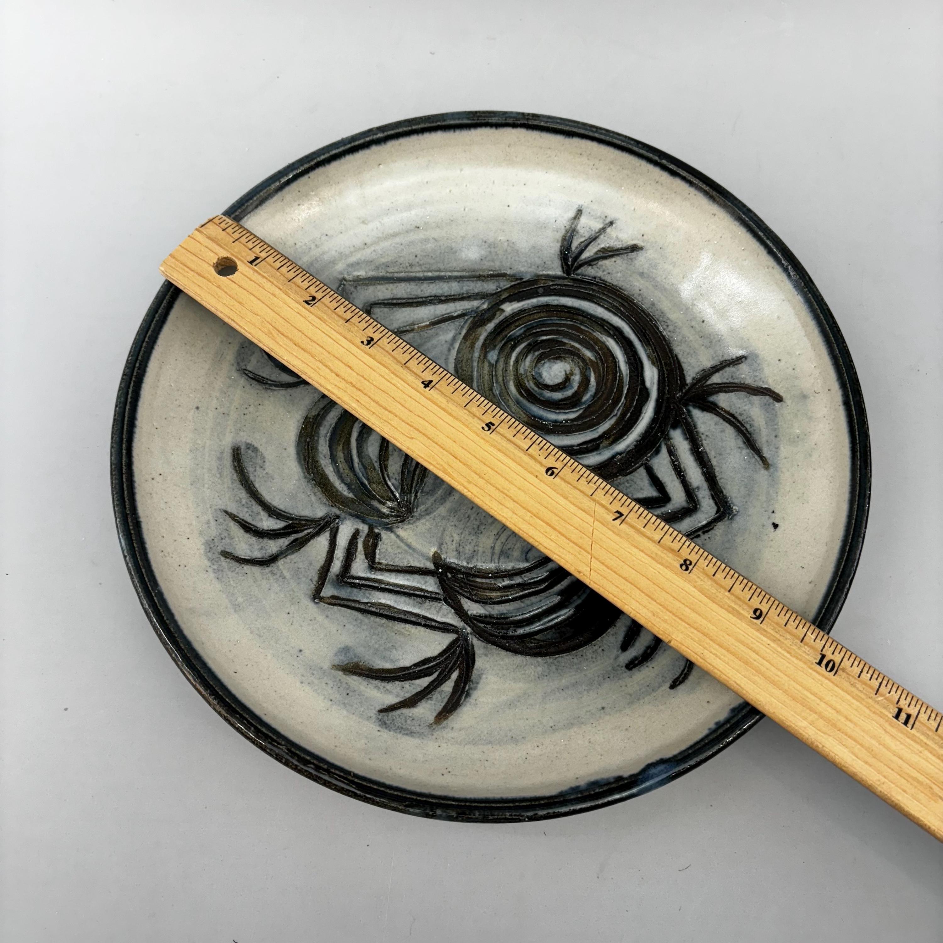Rustic Studio Pottery Plate With 1970s Figurative Artwork - Etsy