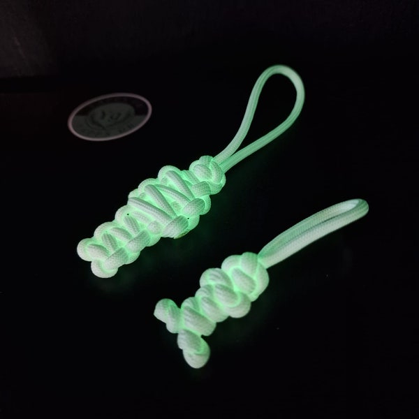 Paracord Buddy - Etsy