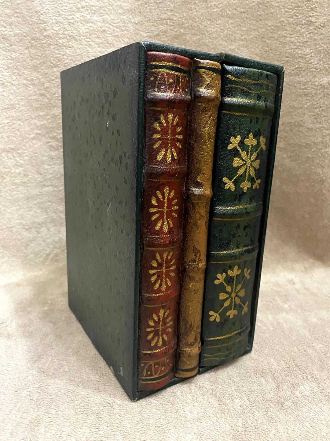 Faux Stack of Vintage Books Trinket Box FREE SHIPPING - Etsy