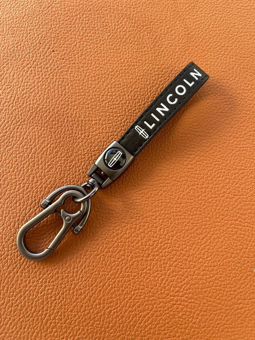 Lincoln Keychain – Premium Accessory for Car | Fan Gift Compatible With ...