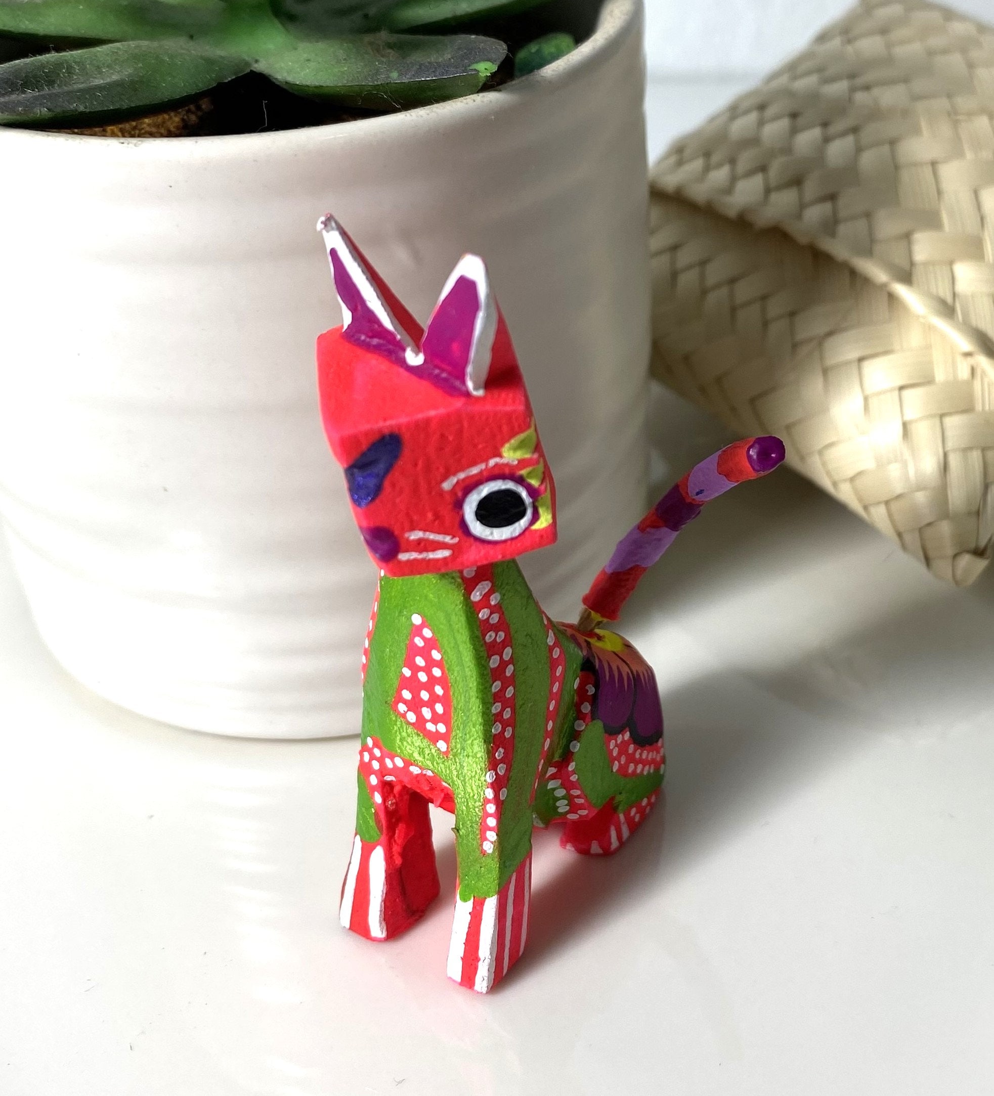 Beautiful Hand-made Mexican Alebrije Figurine - Etsy