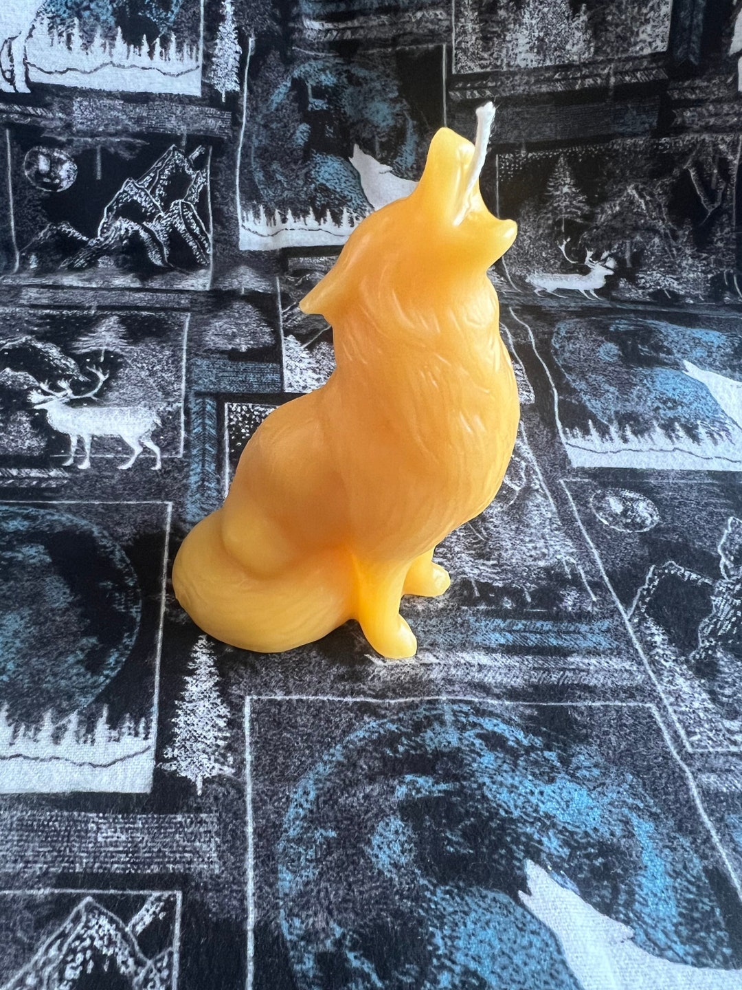 Beeswax Howling Wolf Candle- Single Cotton Wick ~ January Full Moon - Etsy