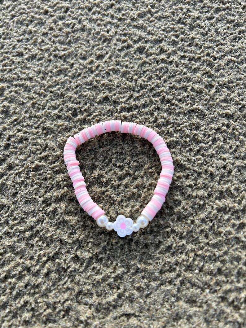 Pink Heishi Bracelet | Pink and White | Clay Bead | Spring | Preppy | Pearl | Flower Bead ...