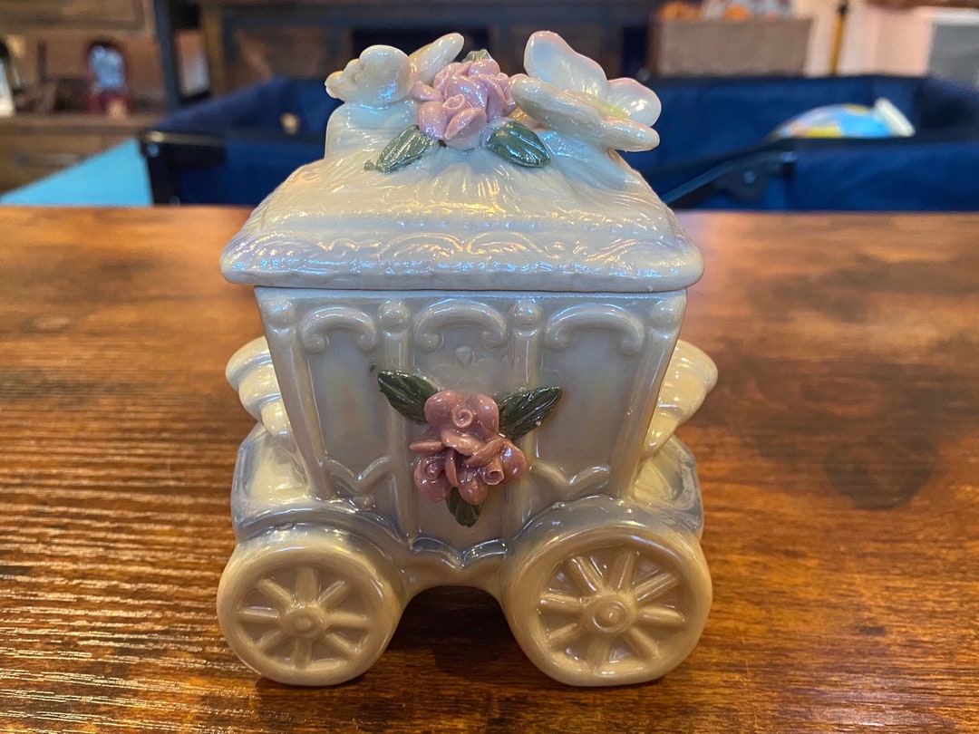 Vintage Pastel Lusterware Porcelain Carriage/stagecoach Trinket Box - Etsy