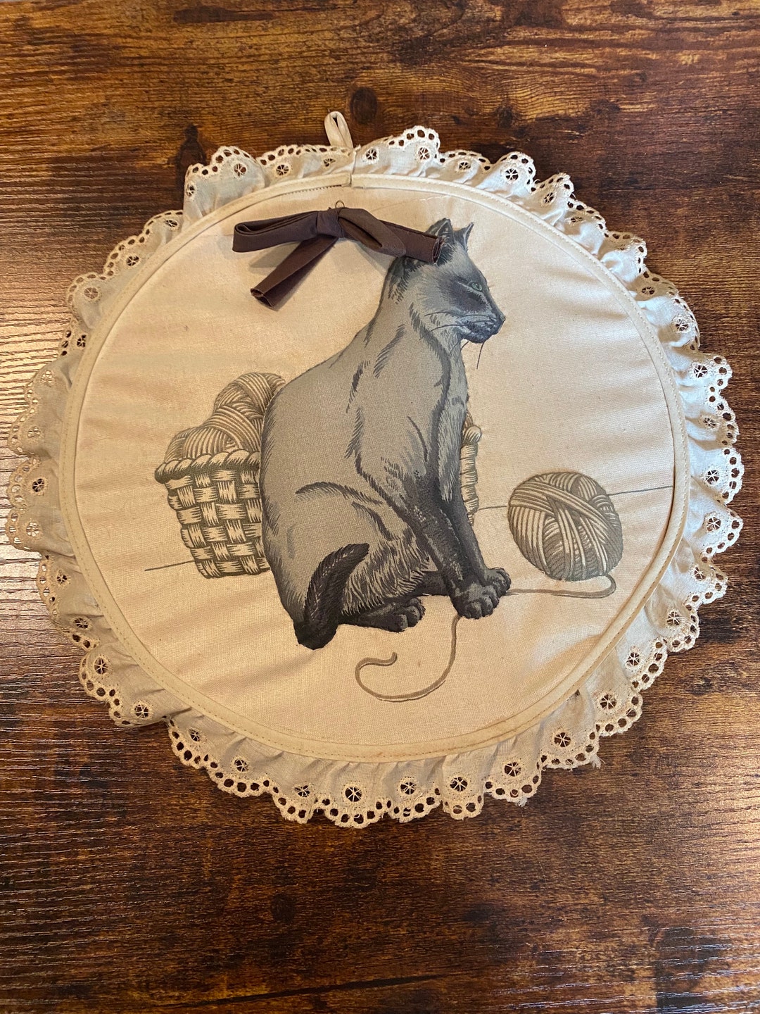 Rare Vintage 12 Inch Round Quilted Gray Cat Textile Wall Art With Lace ...