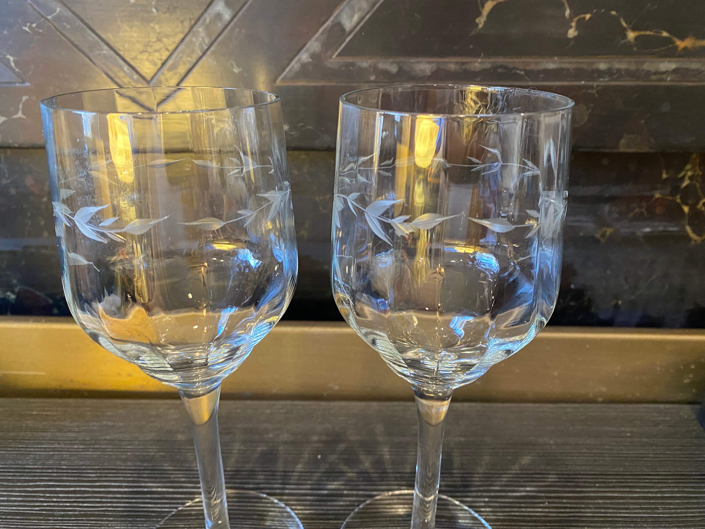 2 Delicate Vintage Etched Wine Glasses - Etsy