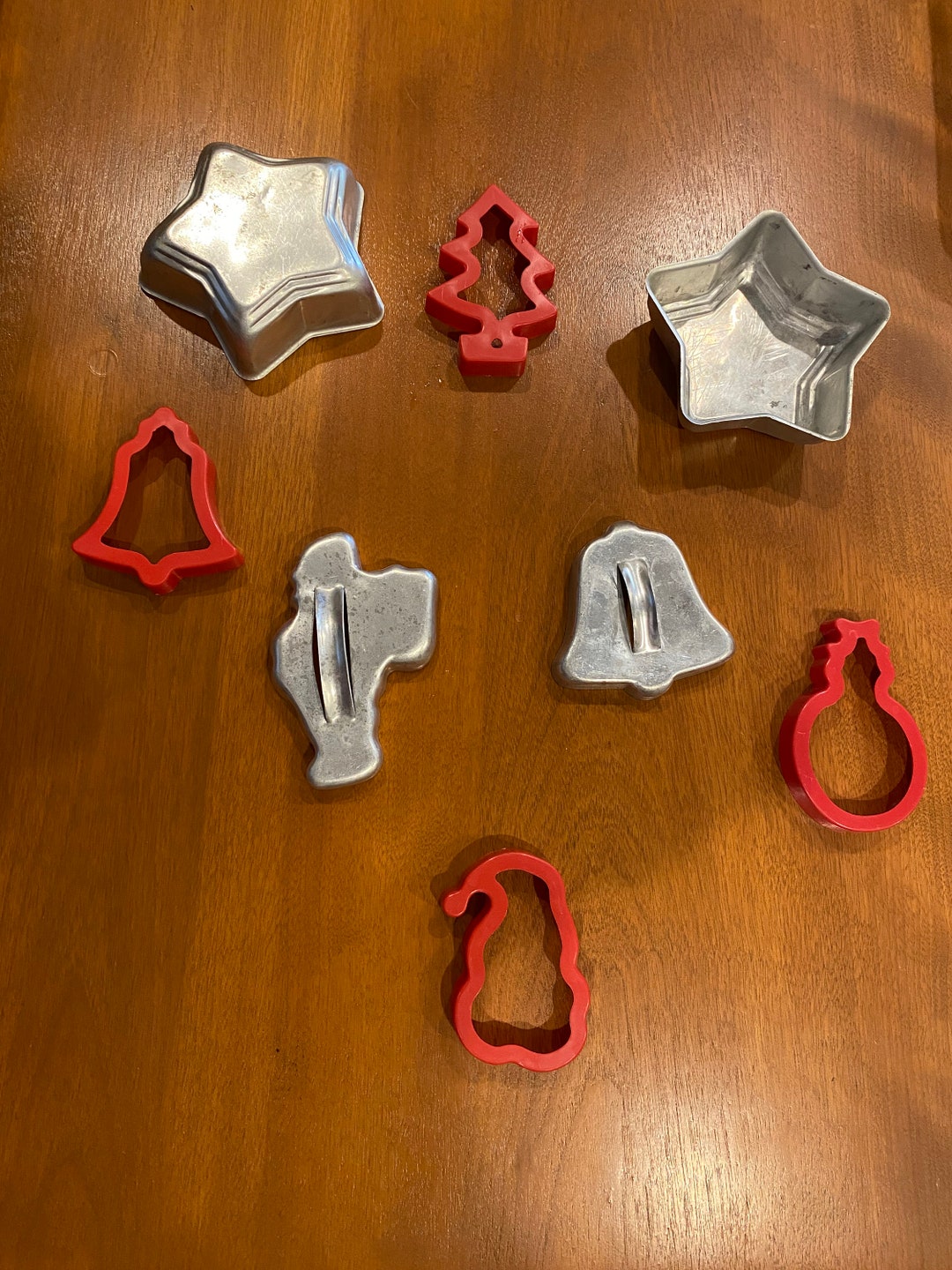 Bundle of 8 Vintage Metal & Plastic Christmas Cookie Cutters - Etsy
