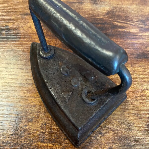 Antique Cast Iron Clothing Iron - Etsy