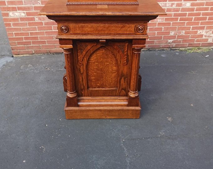 Antique Lectern/pulpit/podium - Etsy