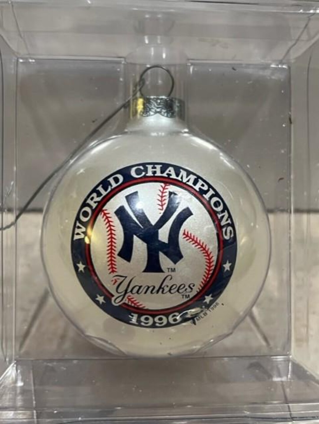 World Champions Yankees 1996 Vintage Christmas Ball Baubble White Tree ...
