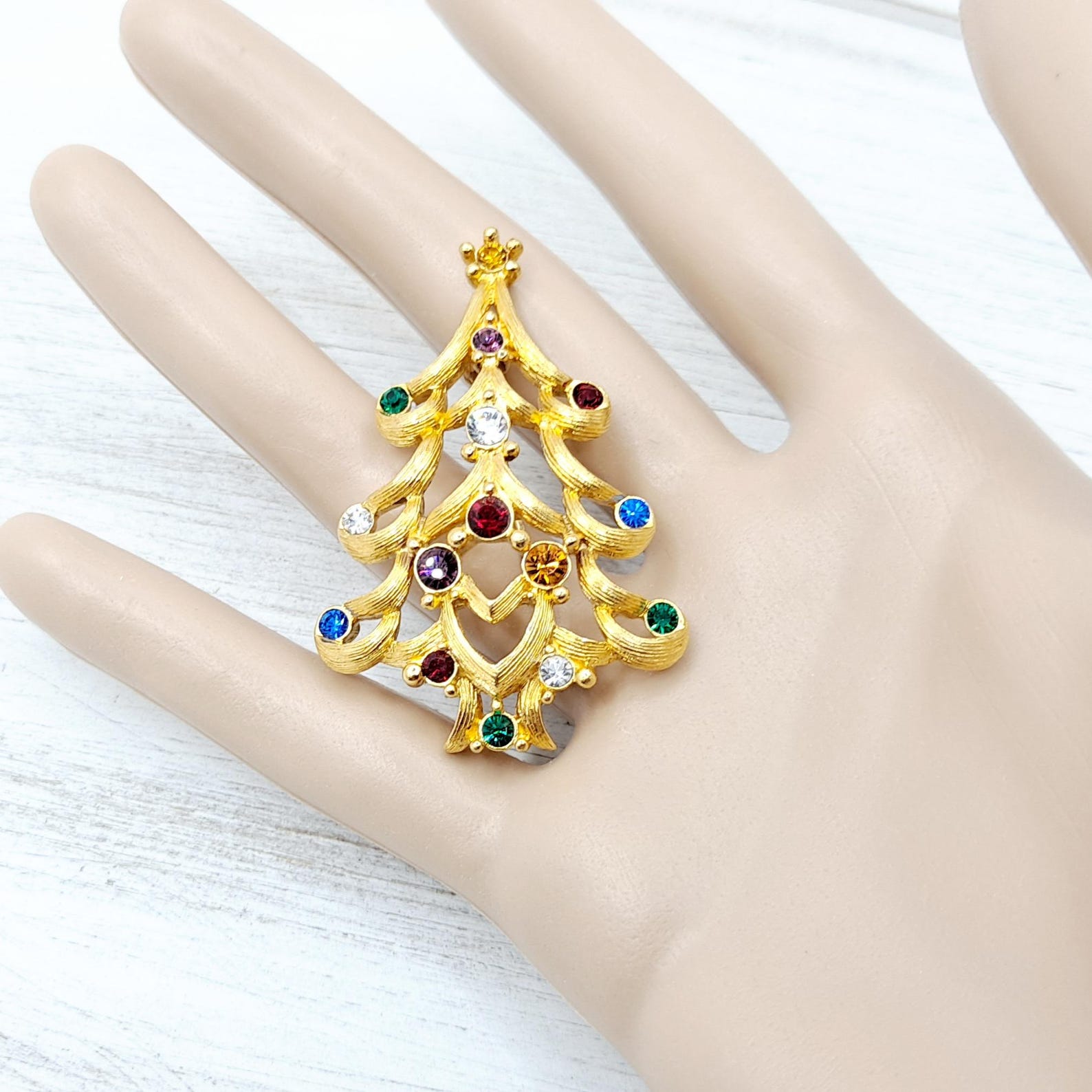 Vintage MONET Goldtone Christmas Tree Brooch: Rhinestone Ornaments - Etsy