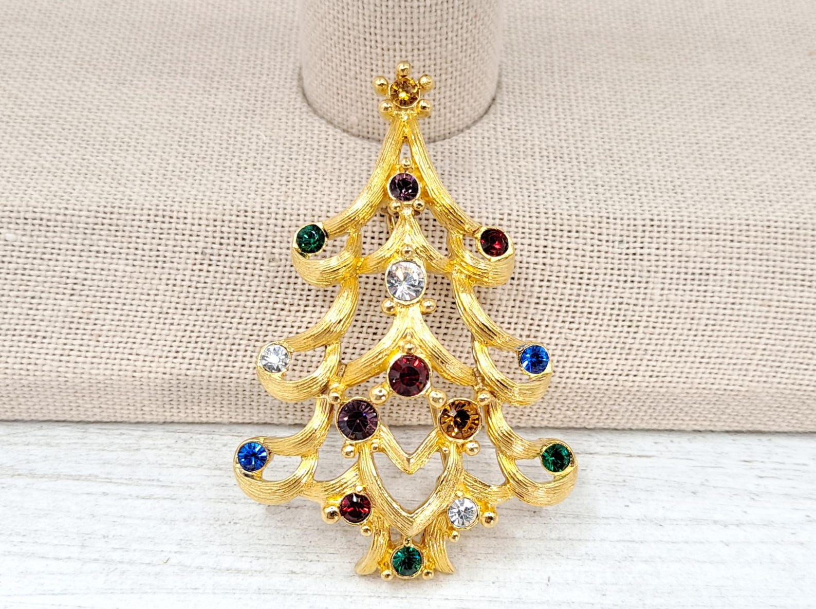 Vintage MONET Goldtone Christmas Tree Brooch: Rhinestone Ornaments - Etsy