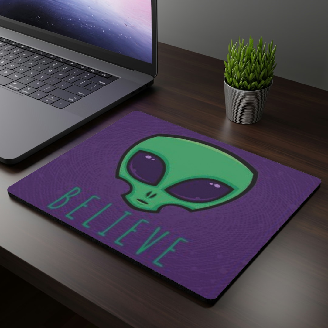 Alien Mouse Pad - Etsy