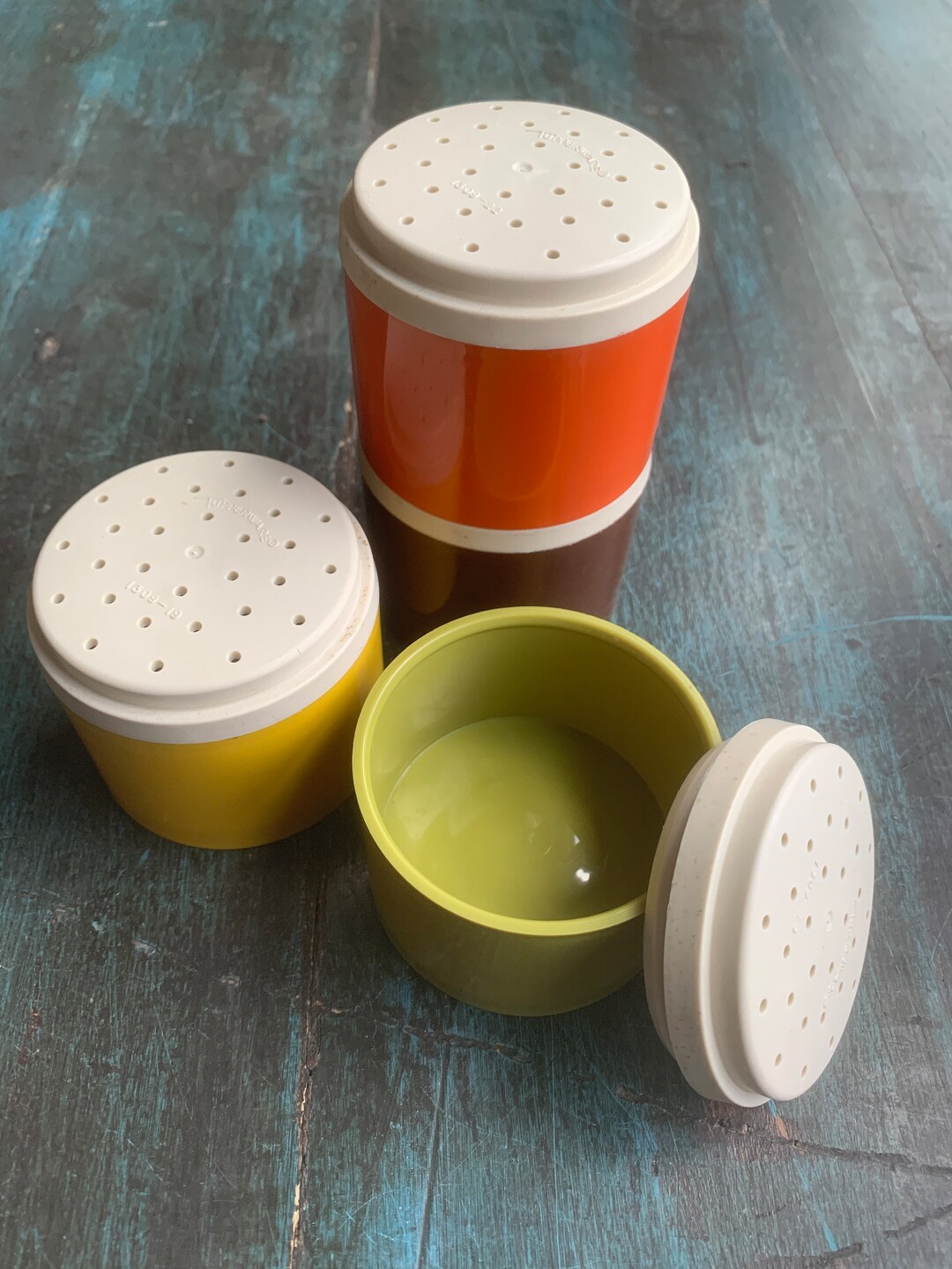 Vintage Tupperware Stackable Spice Shakers set 4 Harvest - Etsy