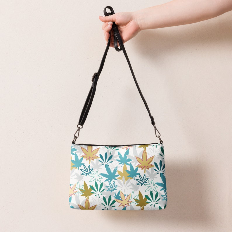 Cannabis Crossbody Bag. Weed Leaf Purse, Pot Leaf Carry On, Cannabis ...
