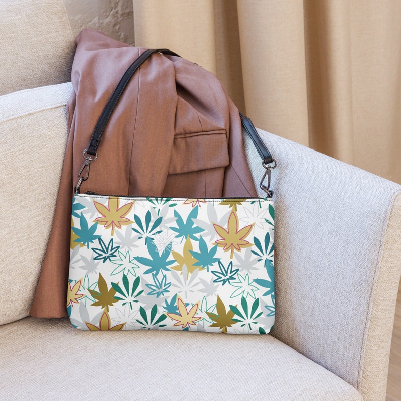 Cannabis Crossbody Bag. Weed Leaf Purse, Pot Leaf Carry On, Cannabis ...