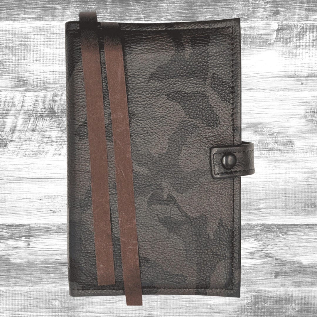 AA Genuine Leather Camo Double Book Cover W/medallion Holder REGULAR ...
