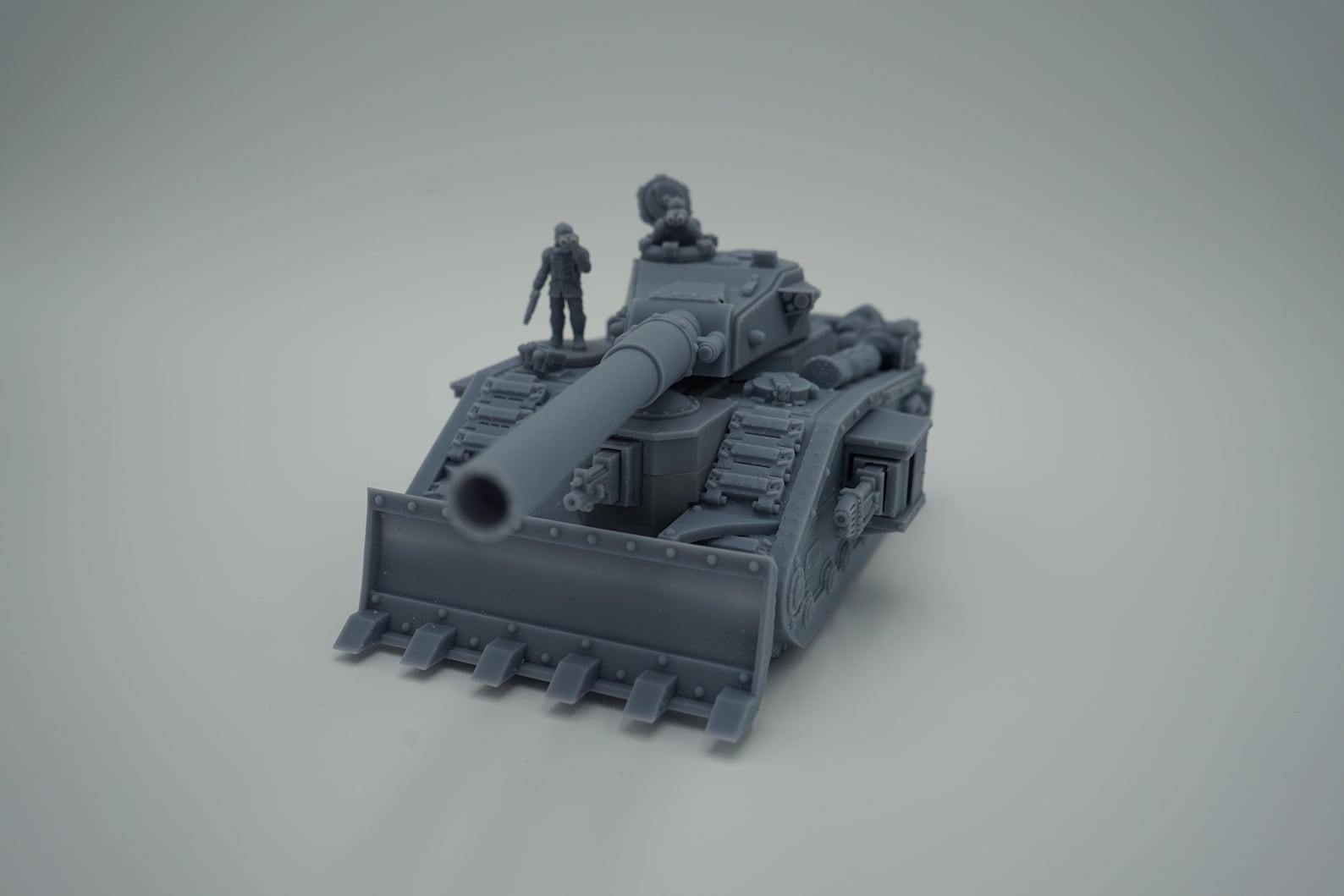 Grimguard Battle Tank | Stationforge | 1x32mm Scale Tank & 1x32mm Scale ...