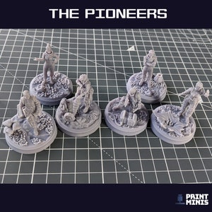 Space Pioneers (28mm) | Print Minis | 6x 28mm Models With Custom Bases ...