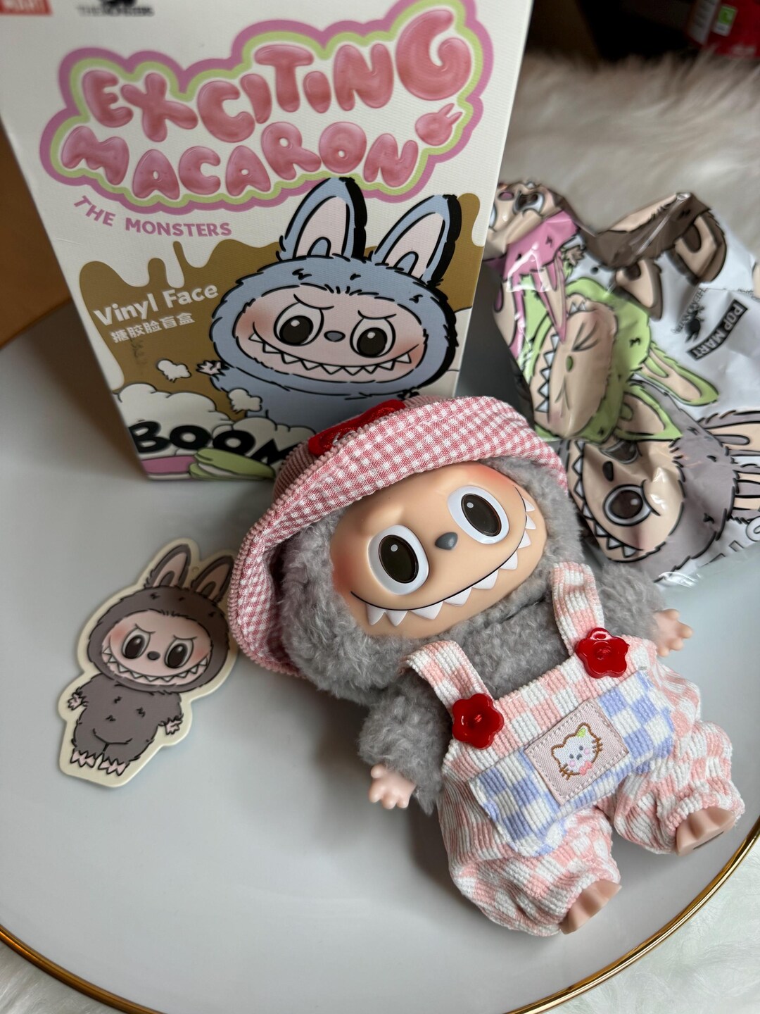 DIY Handmade Outfits With Popmart Labubu and Hand-drawn Lbubu Handbag ...
