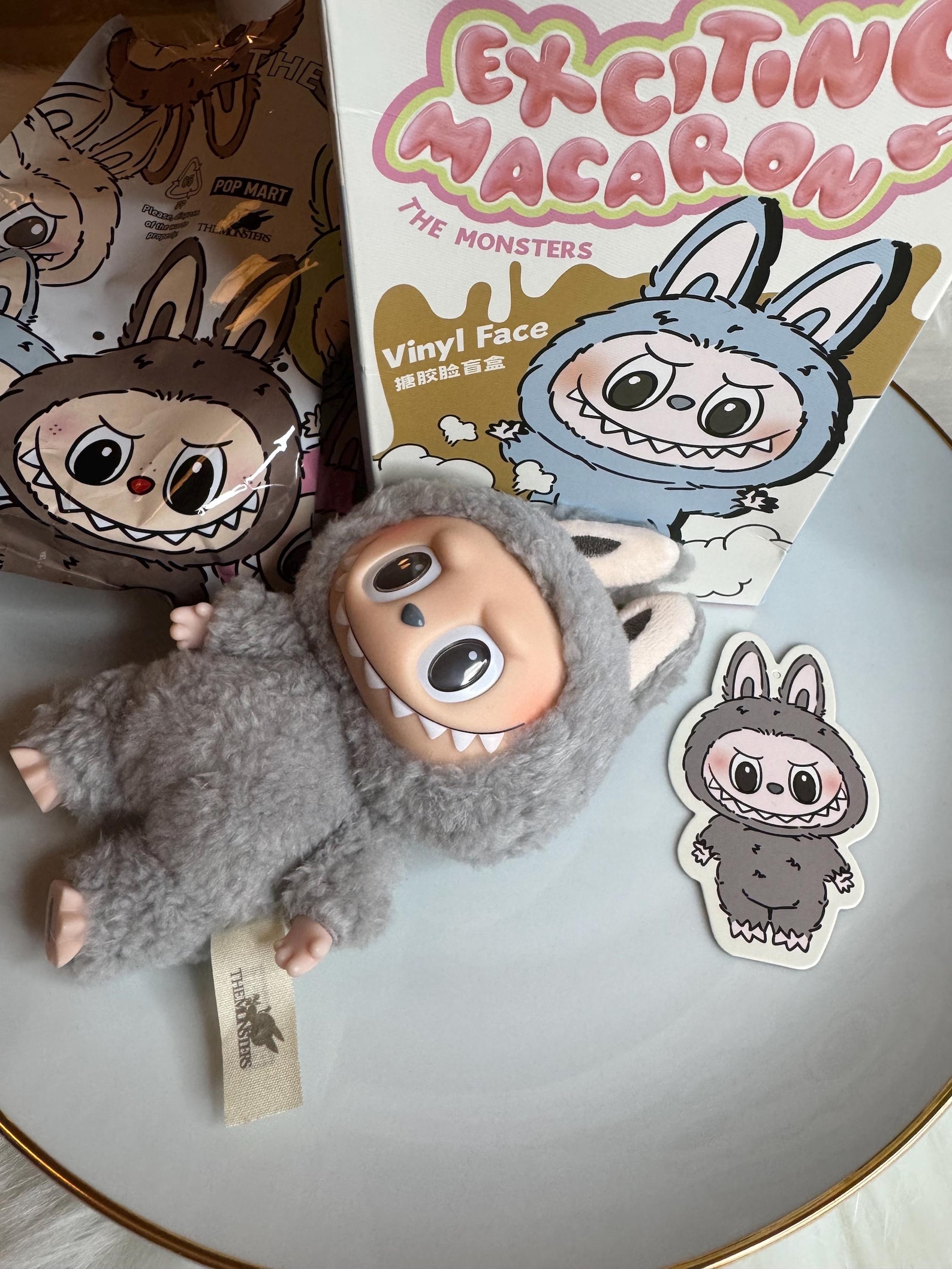 DIY Handmade Outfits With Popmart Labubu and Hand-drawn Lbubu Handbag ...