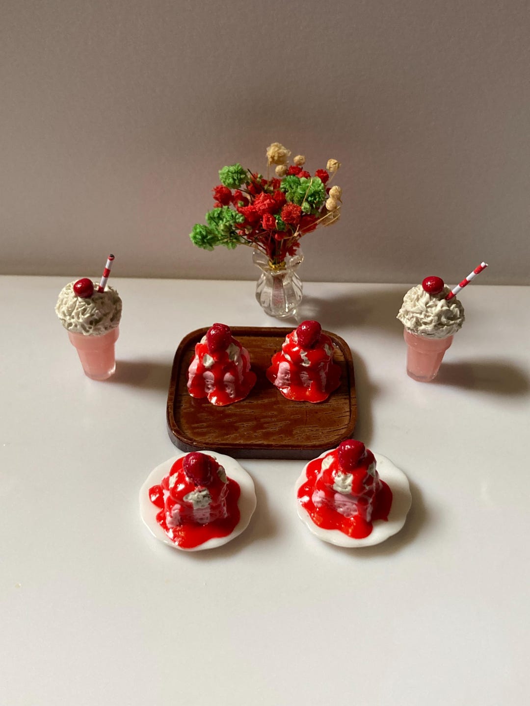 1:6 Scale Strawberry Brownie Sundaes W/milkshakes for 2 - Realistic ...