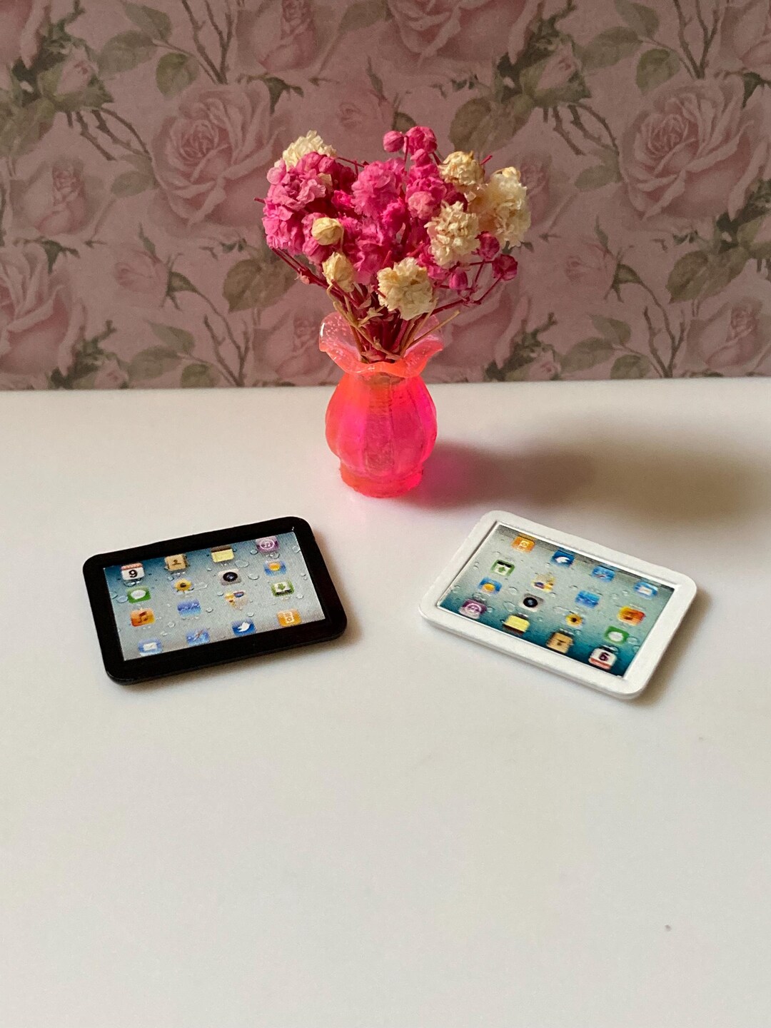 1:6 Scale 2 Ct Tablets - Realistic Dollhouse Miniature Accessories - Etsy