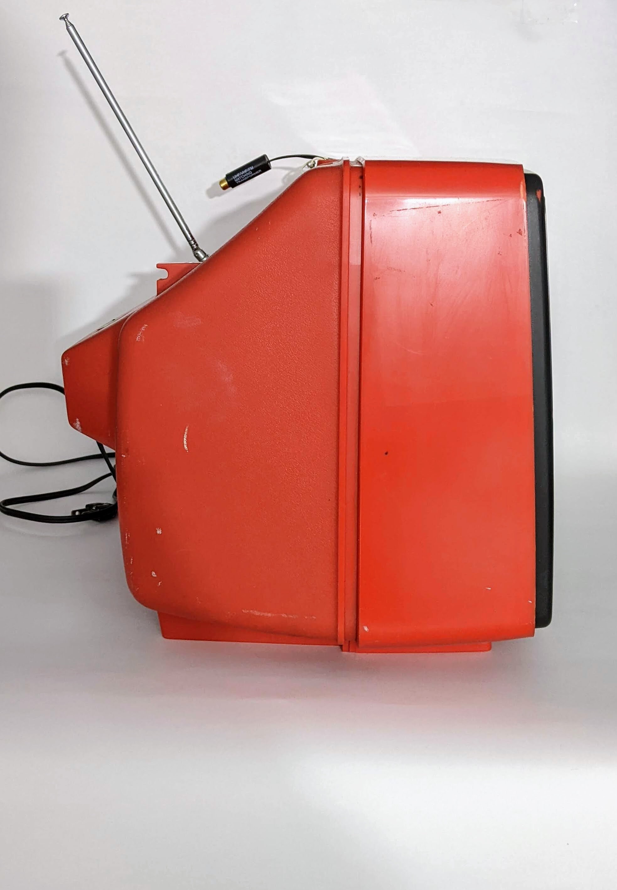 Sanyo Vintage Retro Analog TV, 1970s, Portable, Very Rare - Etsy