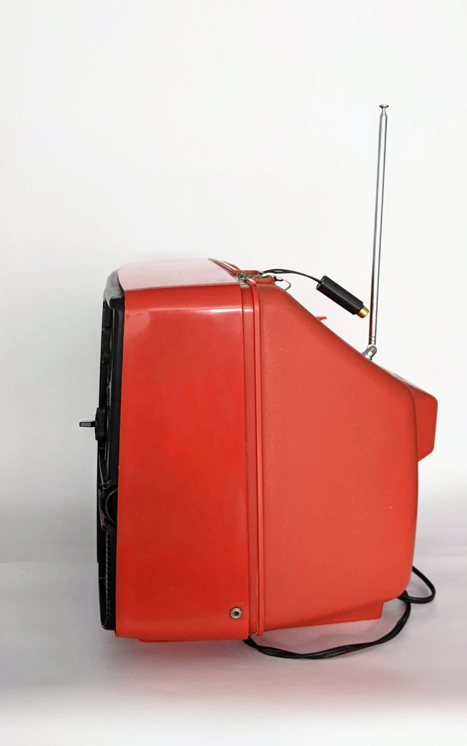Sanyo Vintage Retro Analog TV, 1970s, Portable, Very Rare - Etsy