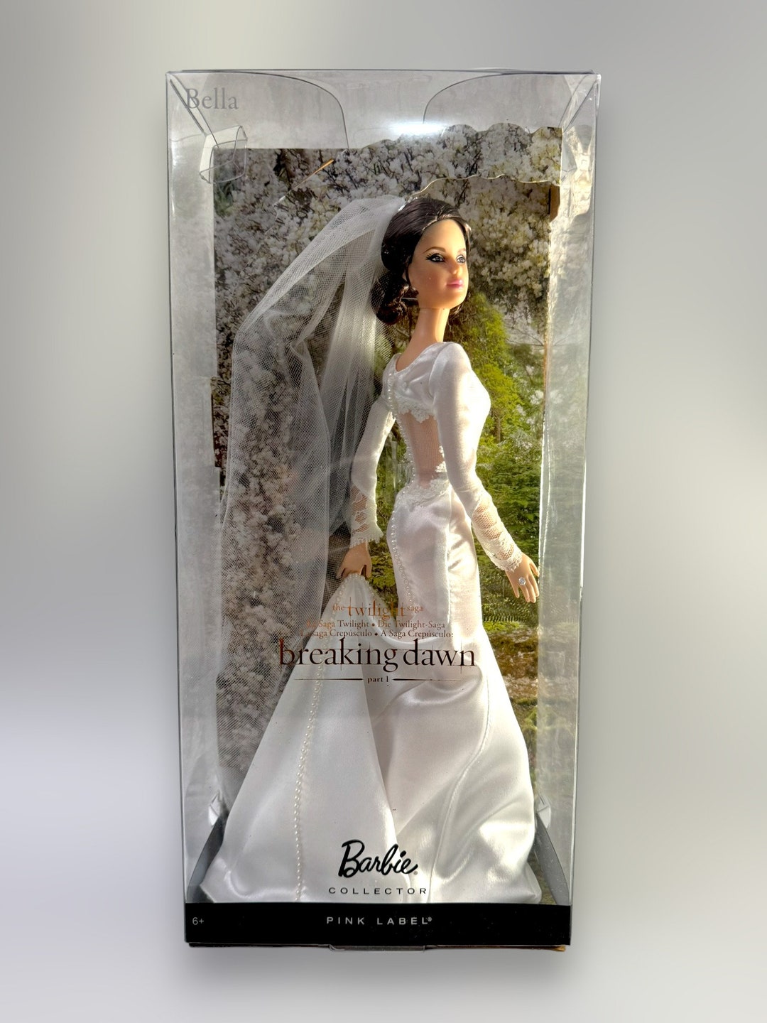 Bella Wedding Barbie, the Twilight Saga Breaking Dawn, Barbie Collector ...
