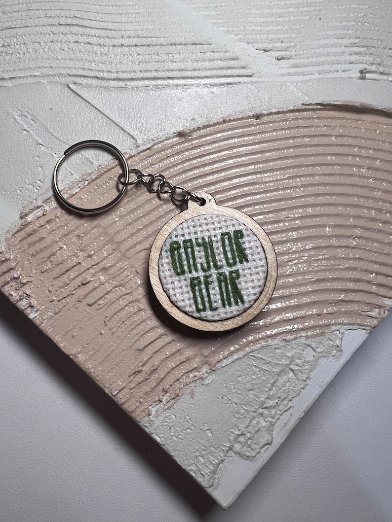 Hand Embroidered Baylor Bear Keychain Baylor University Embroidery ...