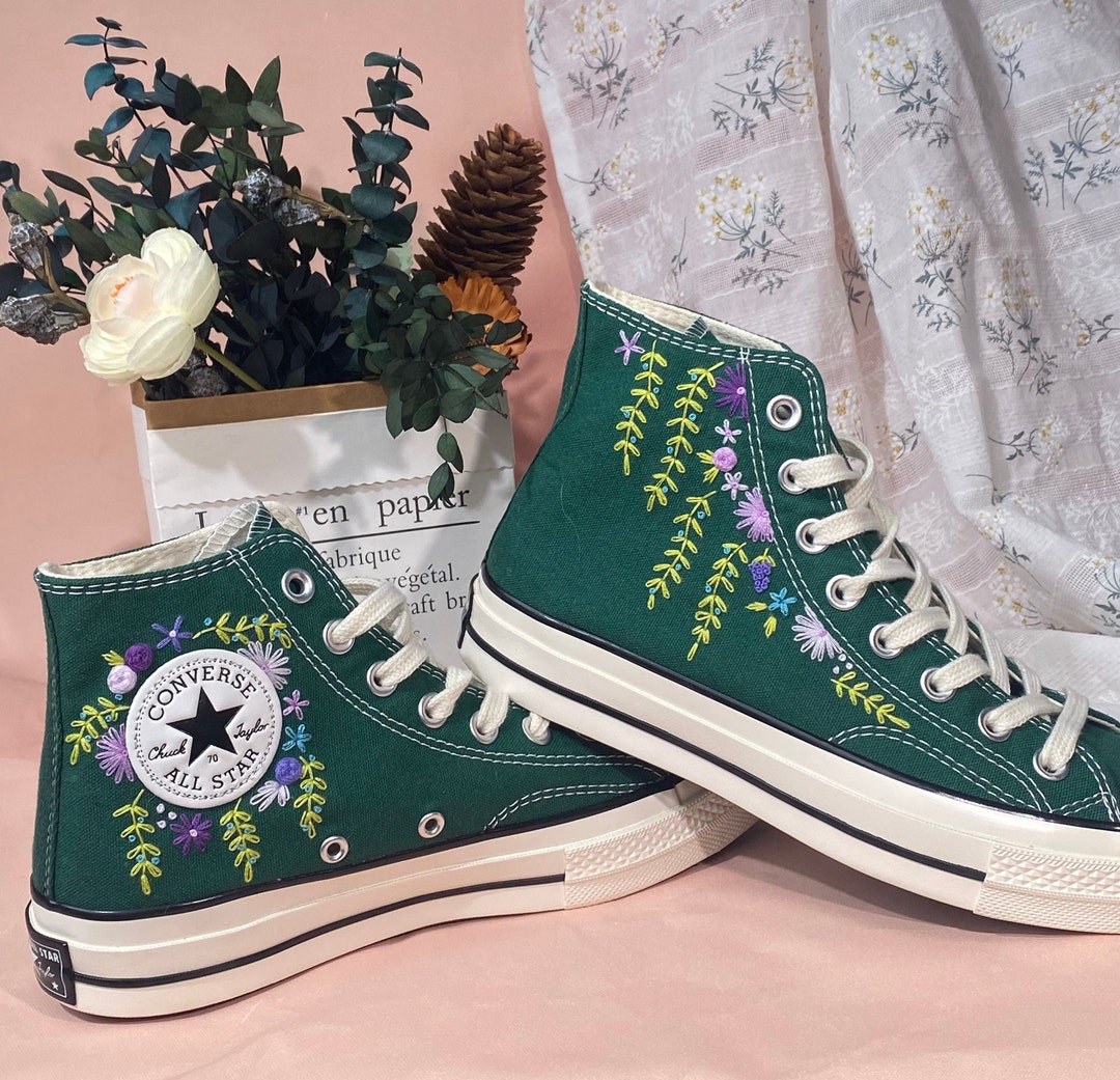Converse Embroidered White Flowers / Converse Custom - Etsy