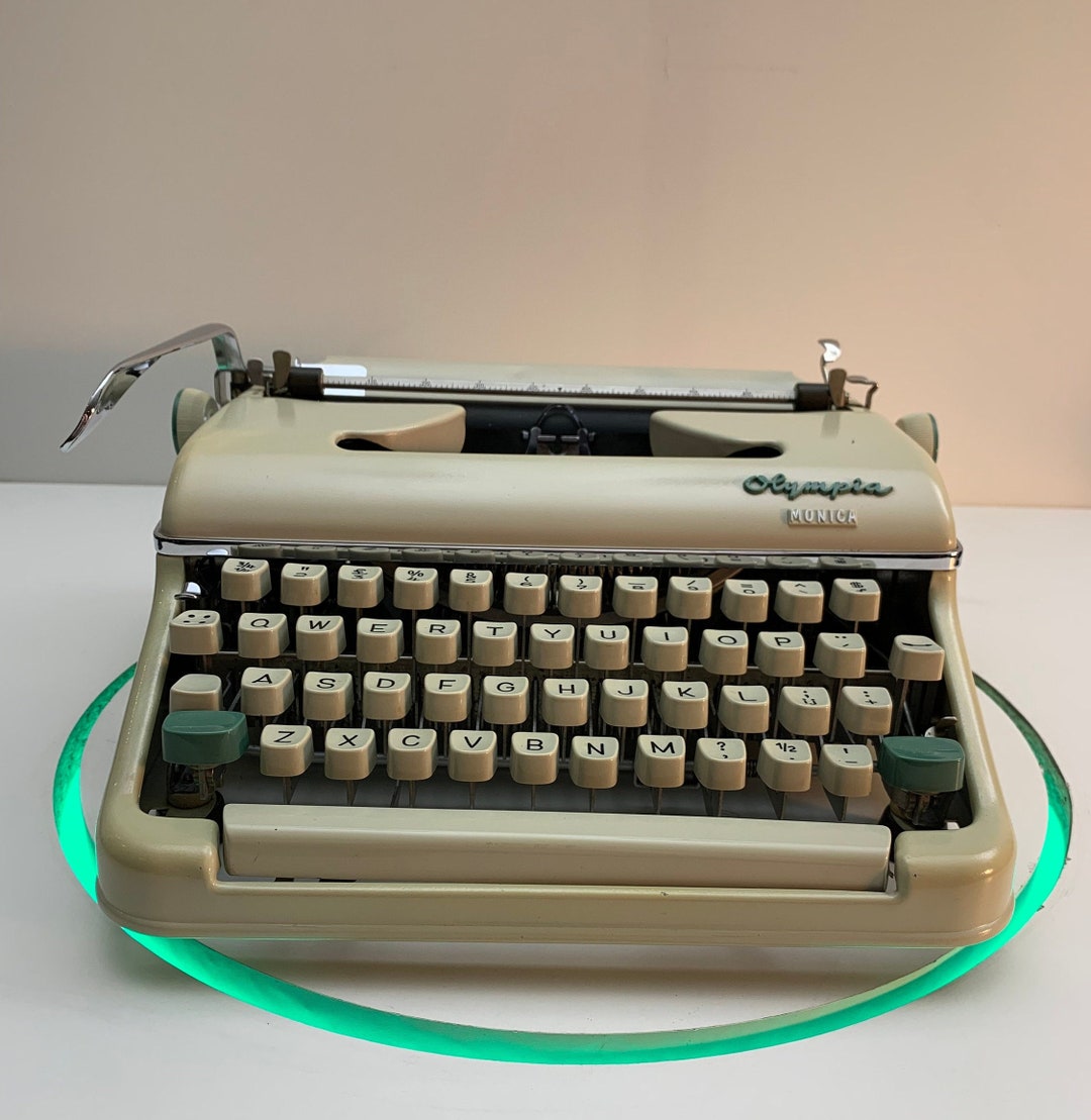 Vintage Olympia Monica Working Typewriter 1963 Beautiful Classic White ...