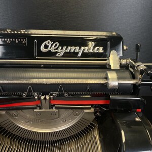 Olympia Model 8 Antique Desktop Typewriter, (serial No. 796952 ...