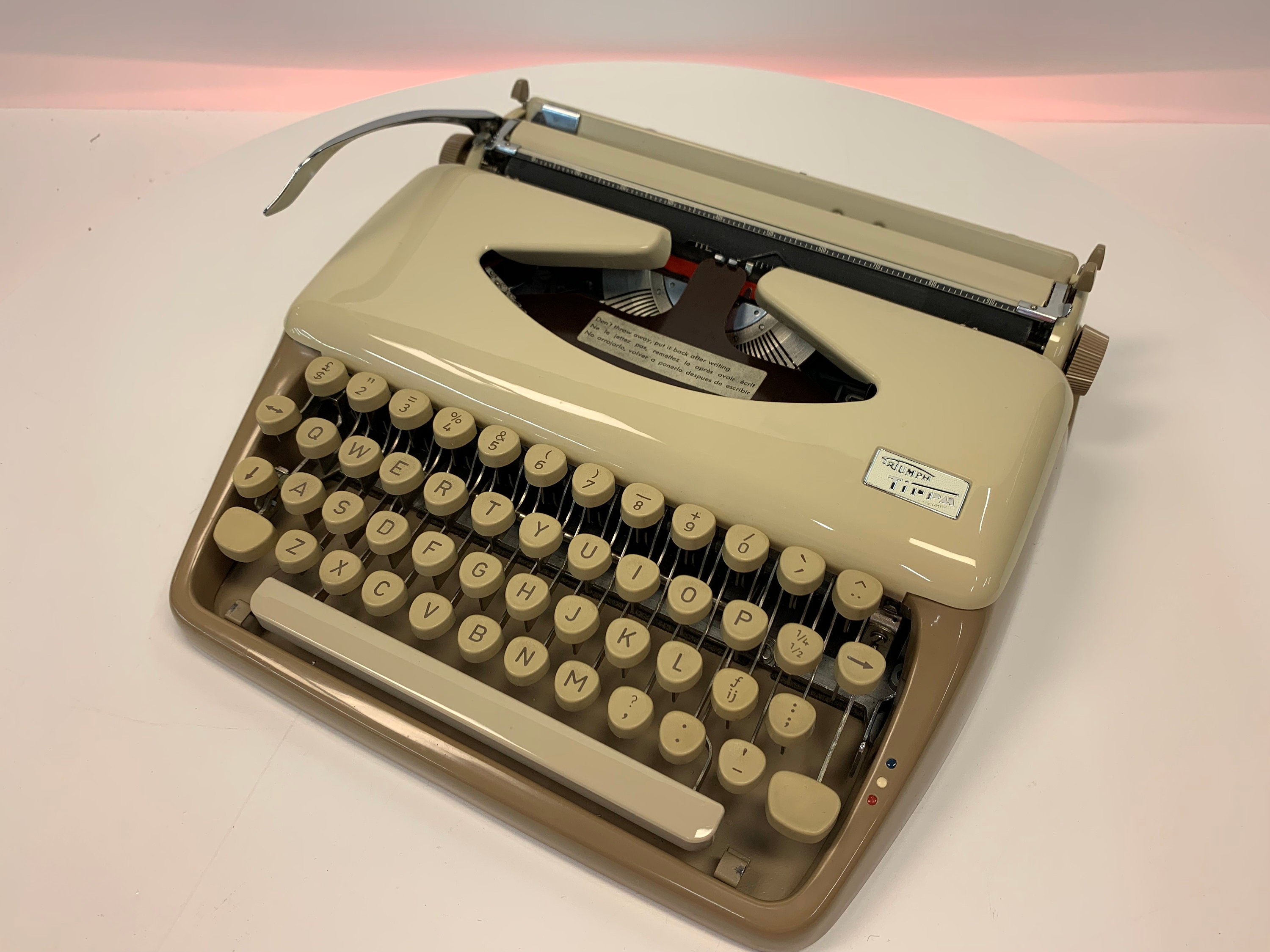 1964 Vintage Triumph Tippa Typewriter, 60's Elegant Cream & Milk ...