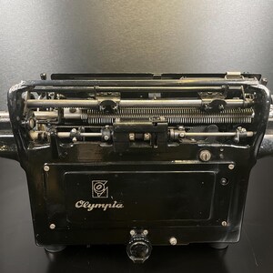 Olympia Model 8 Antique Desktop Typewriter, (serial No. 796952 ...