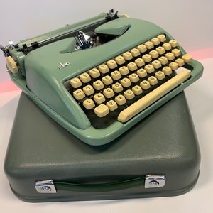 Vintage Stunning Design ABC Typewriter, 1963 High Quality German ...
