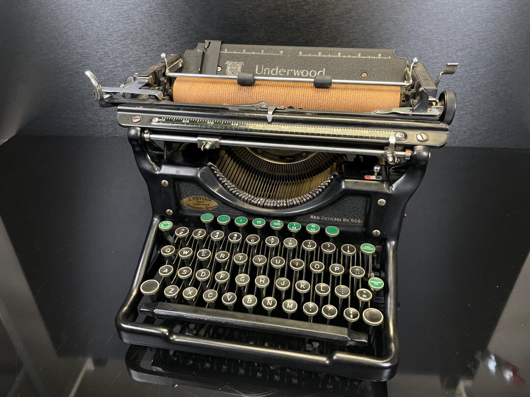Underwood Typewriter, (no.4916205-11), Year 1938, Functional, Serviced ...