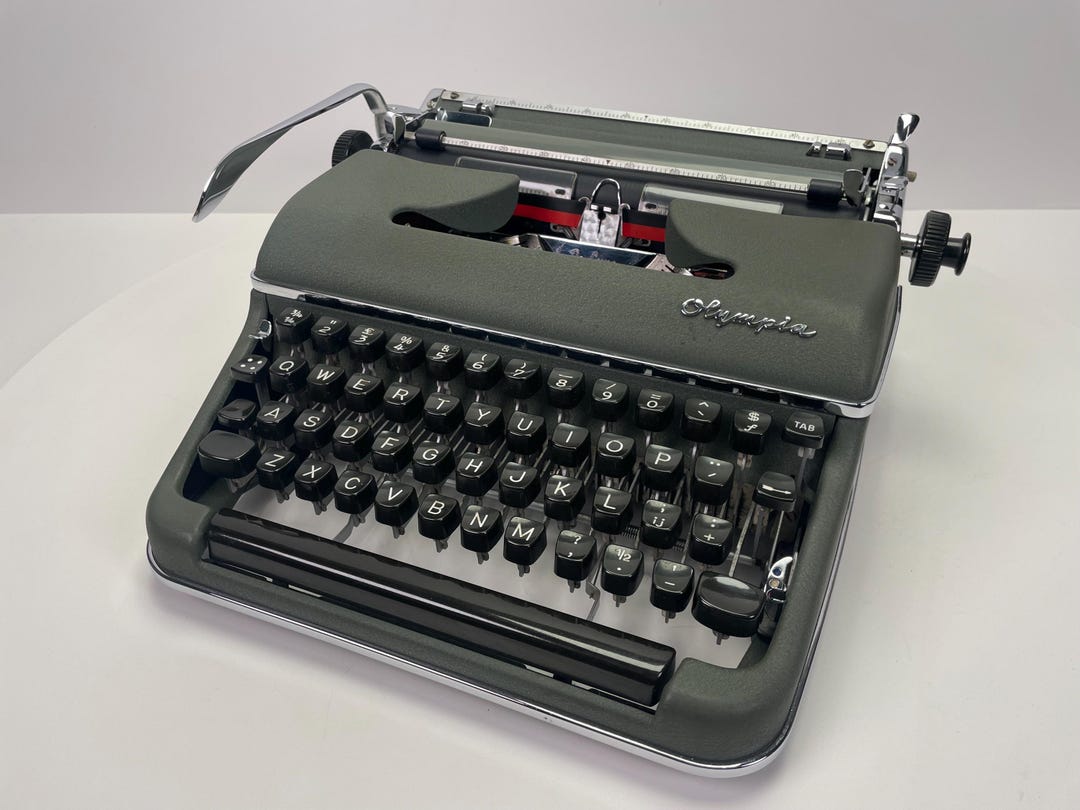 Vintage Olympia SM3 Deluxe Typewriter – 1957 – Vintage Precision - Etsy
