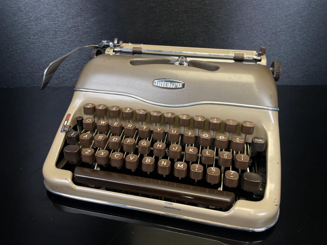 Vintage Triumph Norm Typewriter, QWERTY, ( No.1111241 ), Functional ...
