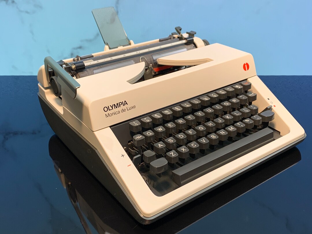Vintage Olympia Monica De Luxe Typewriter, 1968 Retro Functionality ...