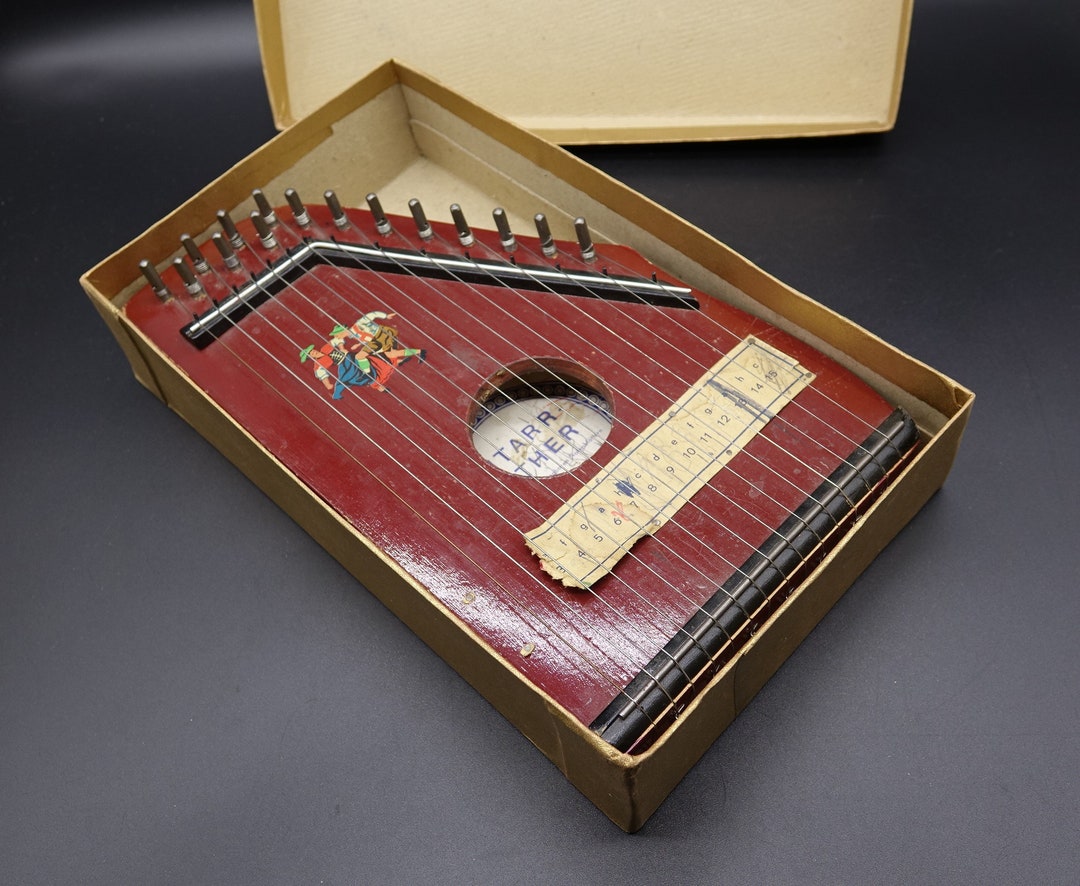 Vintage GITARR ZITHER in Box. Small Gitarr Zither in Good Condition ...
