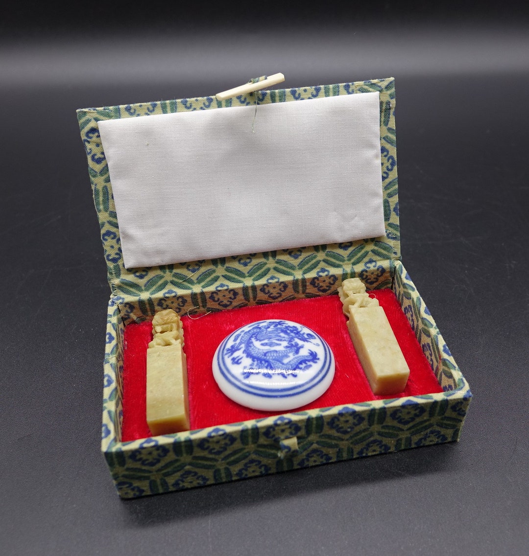 Vintage Gift Box Whit Chinese Soapstone Seal Set. 2 Chinese Guardian ...