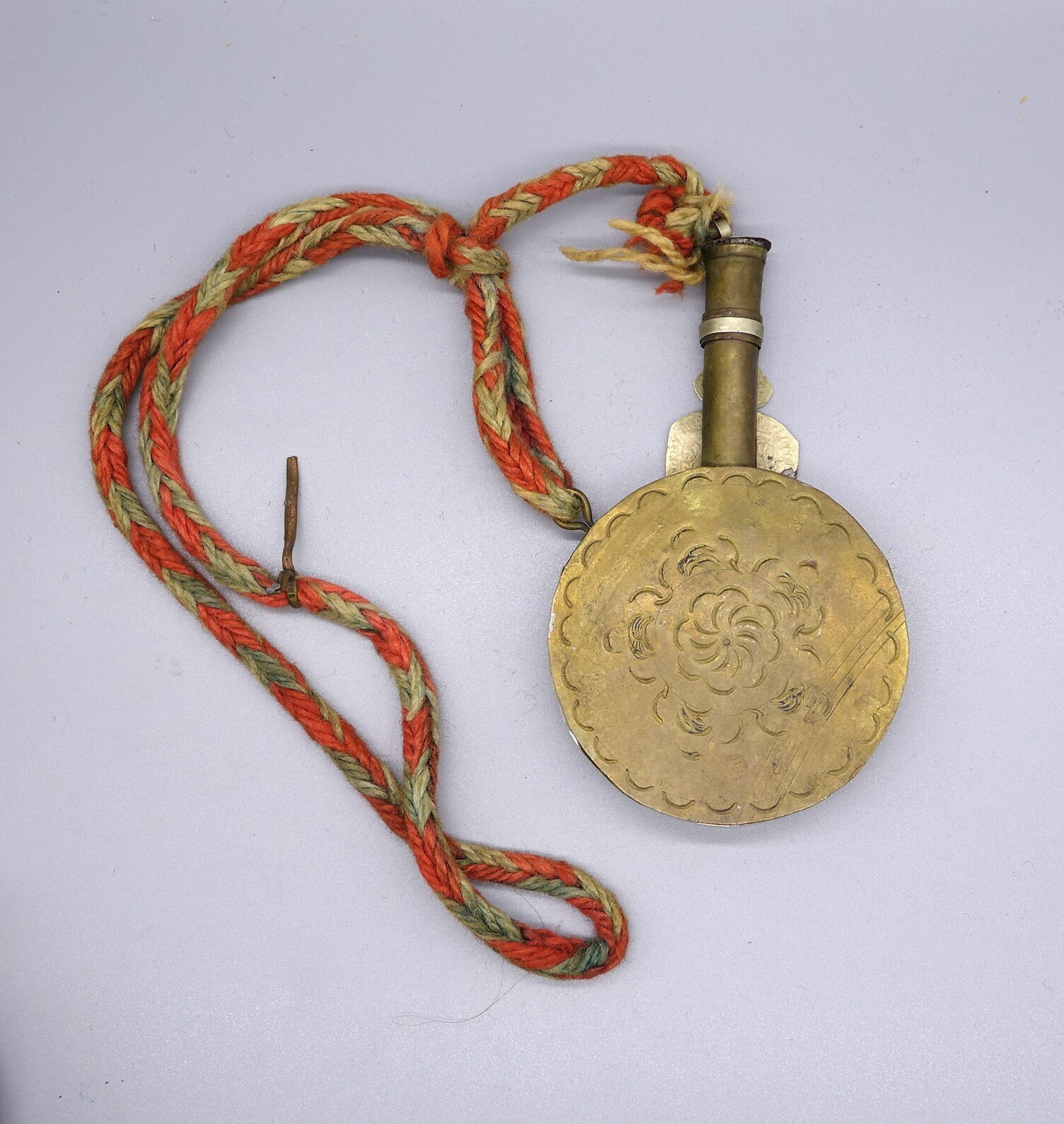 Antique / Vintage Gun Powder Flask in Brass With Rope. Made in North ...