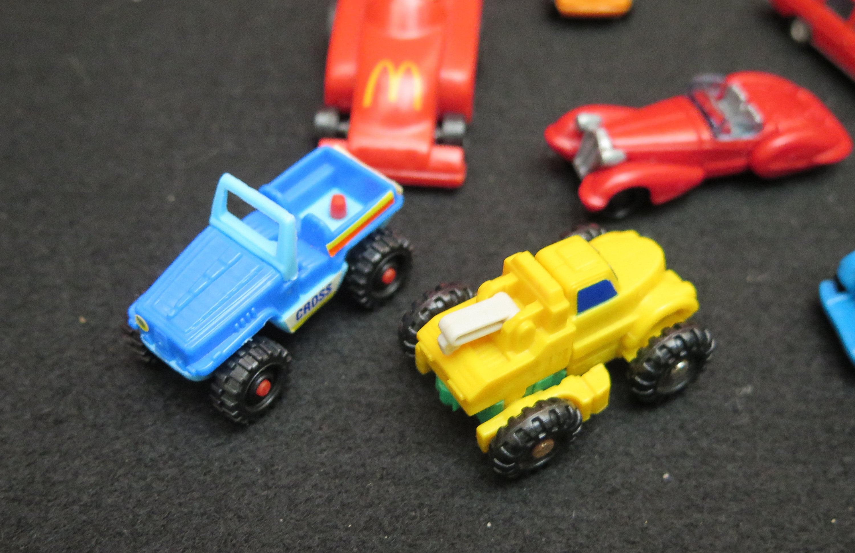 Lot of 7 Vintage Mini Cars the Cars From Mc Donalds, Kinder Egg and ...