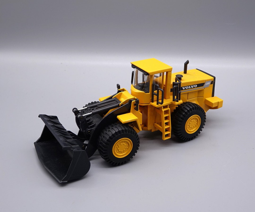 Vintage VOLVO L330C Wheel Loader by JOAL 1:50scale From the 1980s - Etsy