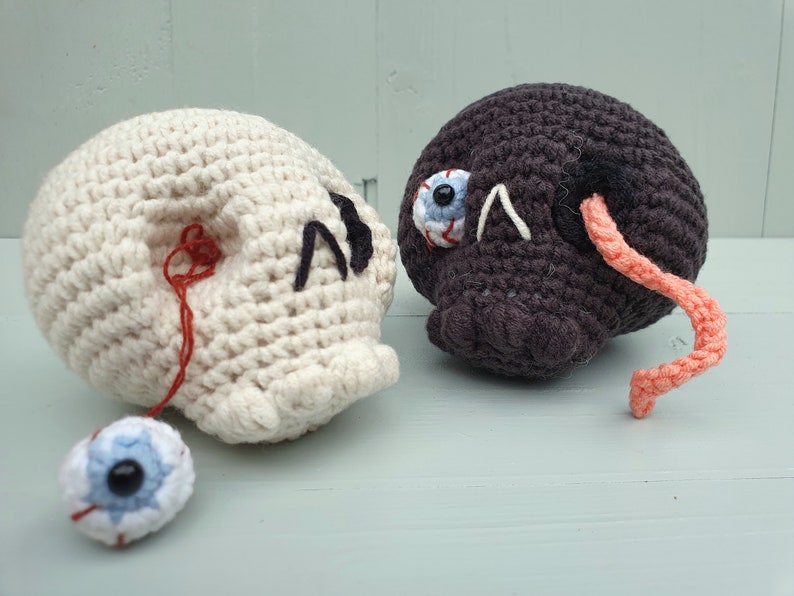 Little Crochet Human Skull Pattern Amigurumi Skull With Worm and Eyeballs Customisable - Etsy