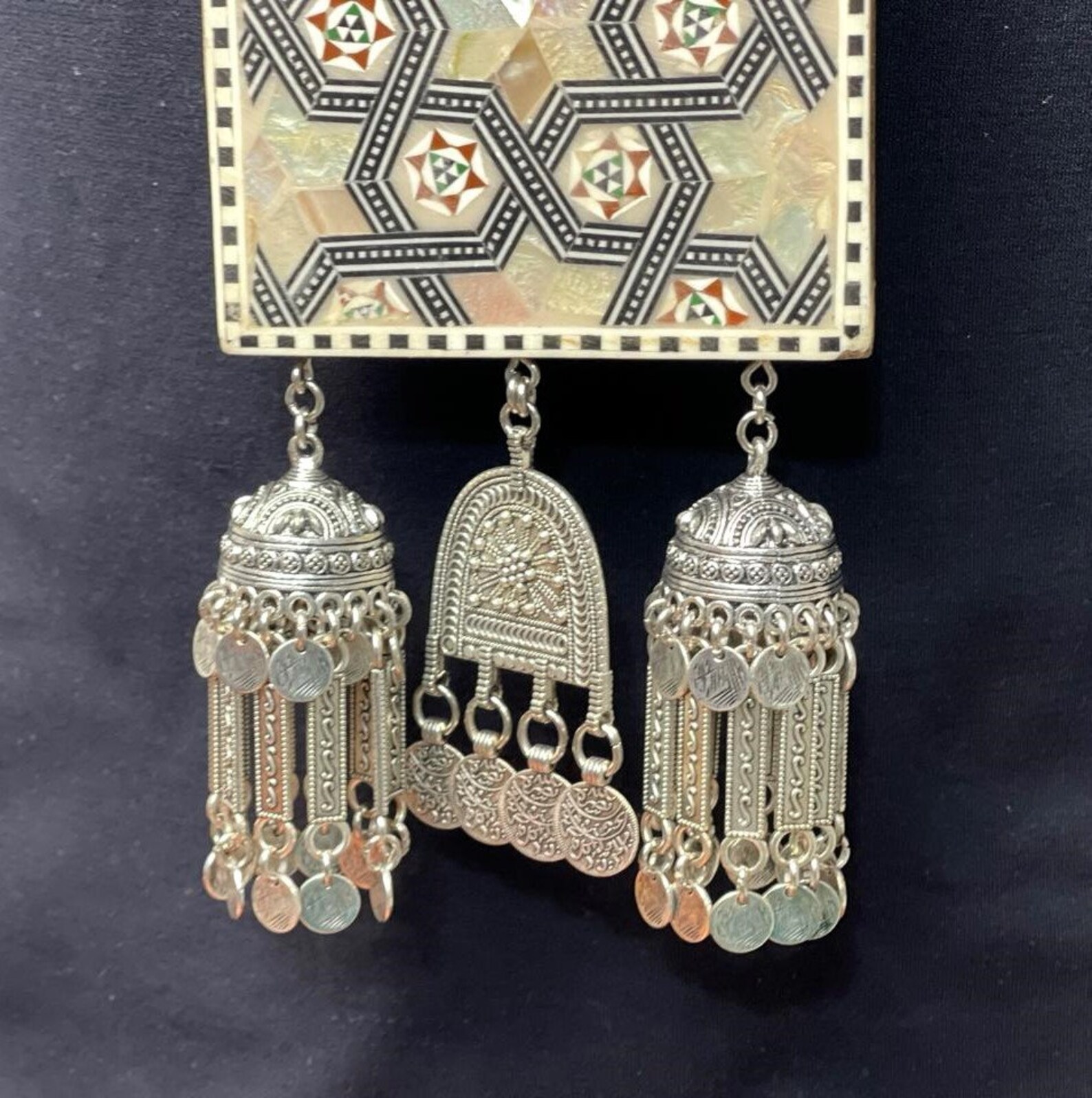 Arabesque Neckwear, Mosaic Mother of Pearl Necklace, Hangable Square ...
