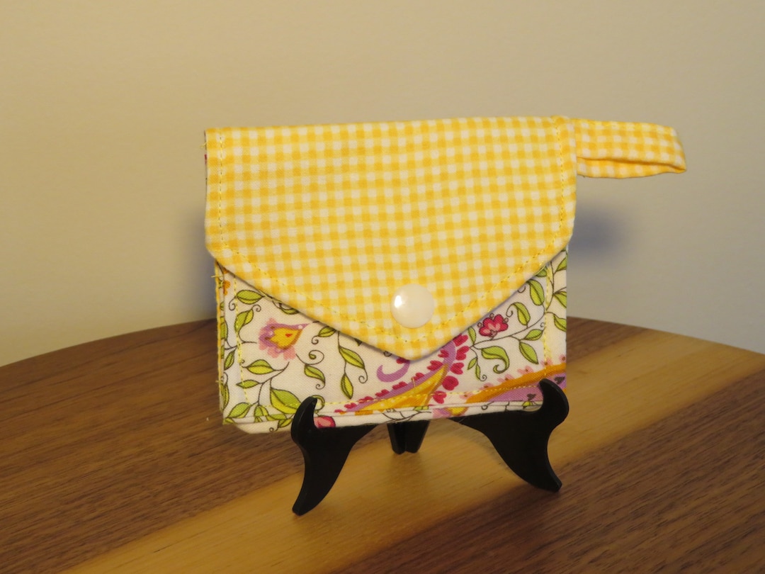 Versatile Coin Purse That Fits Credit Cards, Coins, and Bills. Fits ...