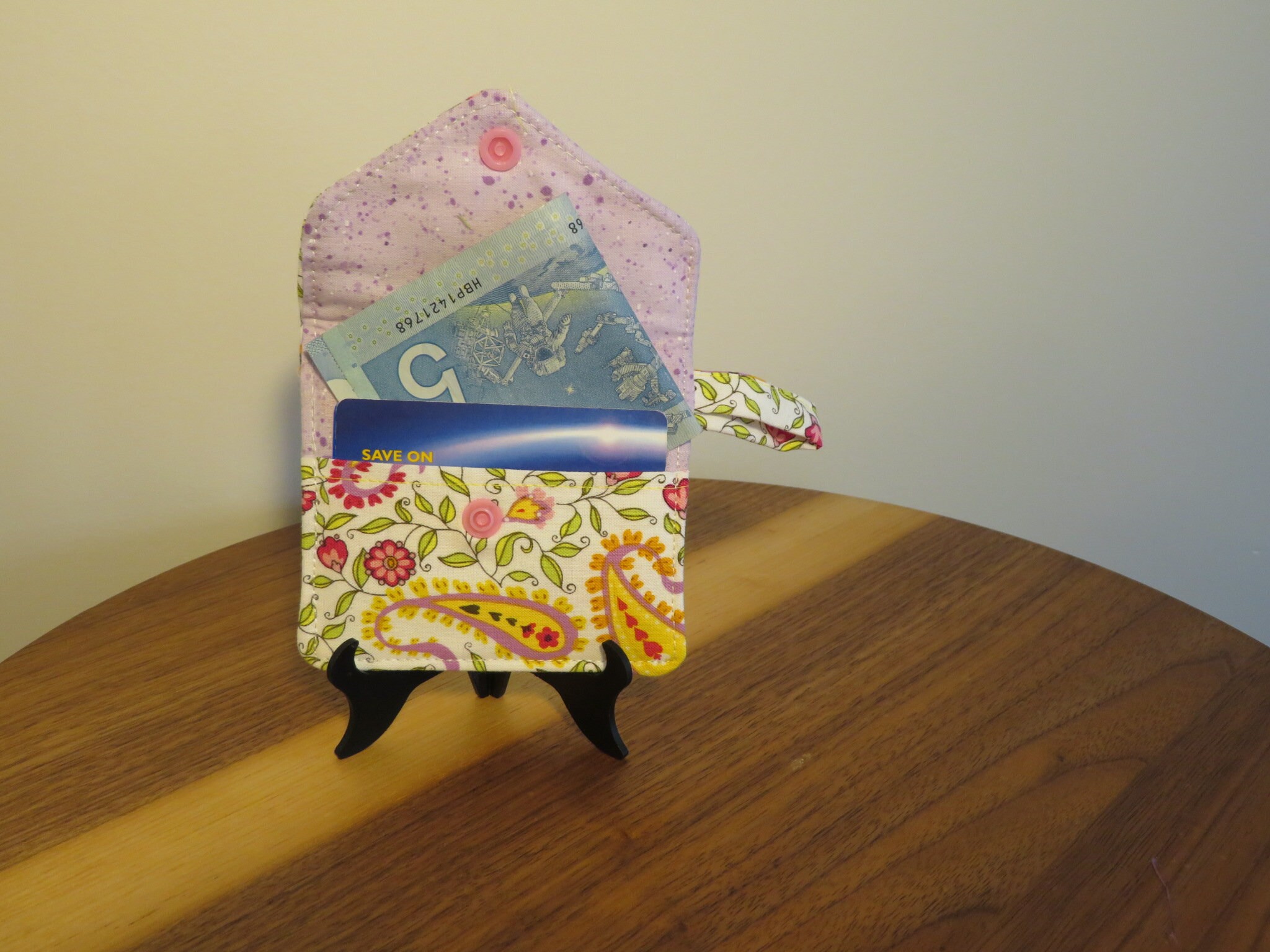 Versatile Coin Purse That Fits Credit Cards, Coins, and Bills. Fits ...